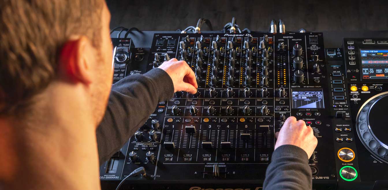 Guía de compra de mesas de mezclas para DJ